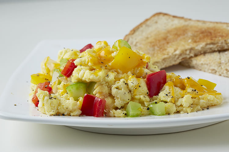 Cheesy Bell Pepper Scrambled Eggs